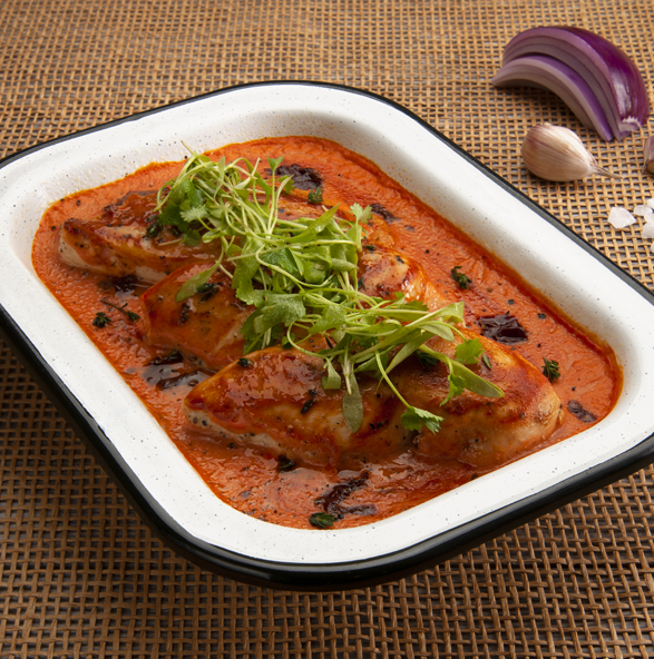 Imagen receta Pechuga de pollo entomatado con papas